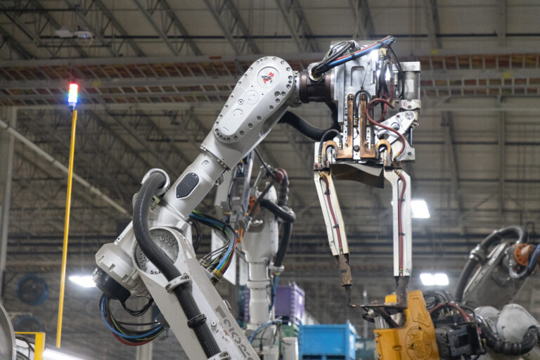 Company - Challenge Manufacturing